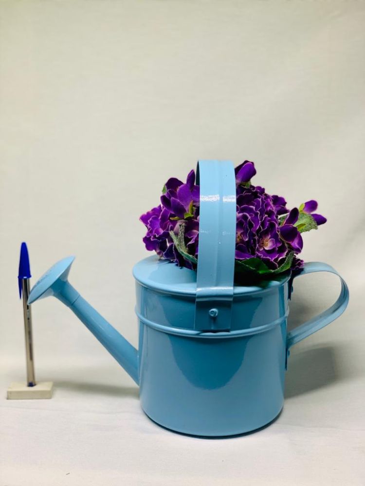 REGADOR METAL QUEBEC, TAM GRANDE, AZUL, 30 X 23 CMS - MC LOCAÇÕES